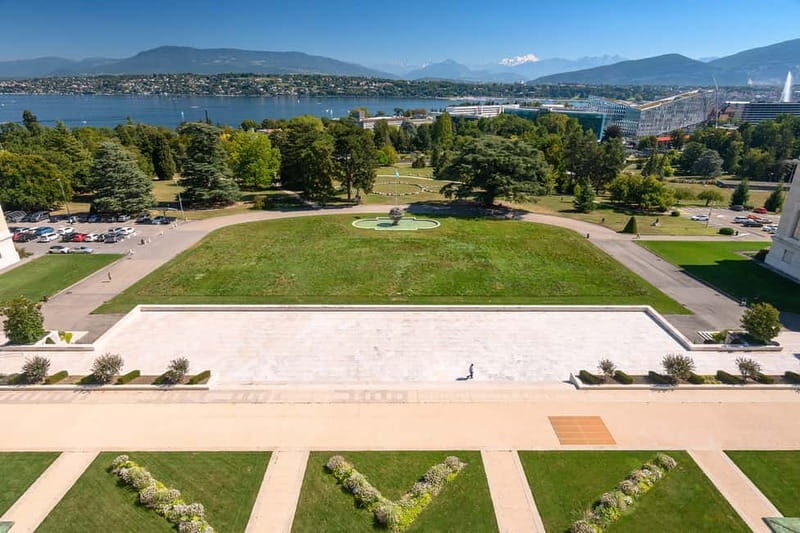 Geneva: Open-Top Sightseeing Bus Tour - Key Points