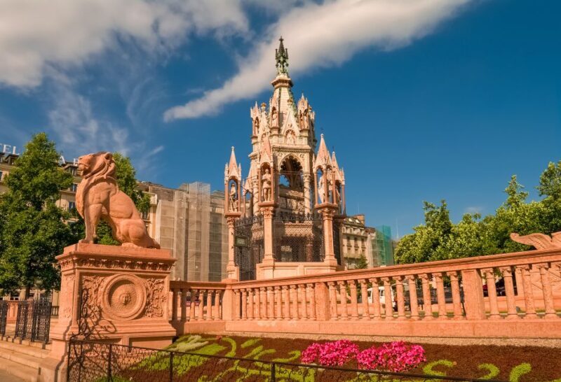Genevas Time Capsule: A Historic Journey Through the City - What Does the Tour Offer for Your Money?