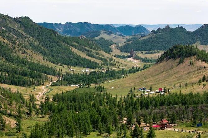 Genghis Khan Statue Complex plus bonus of Terelj National Park - Key Points