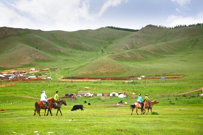 Genghis Khan Statue Day Tour+National Park+Camel Ride+Eagle - Key Points