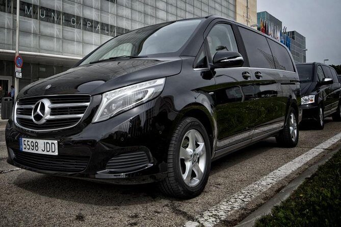 Genoa by Yourself with English Chauffeur - 4 or 8 hrs disposal by car or van - An In-Depth Look at the Genoa Chauffeur Service