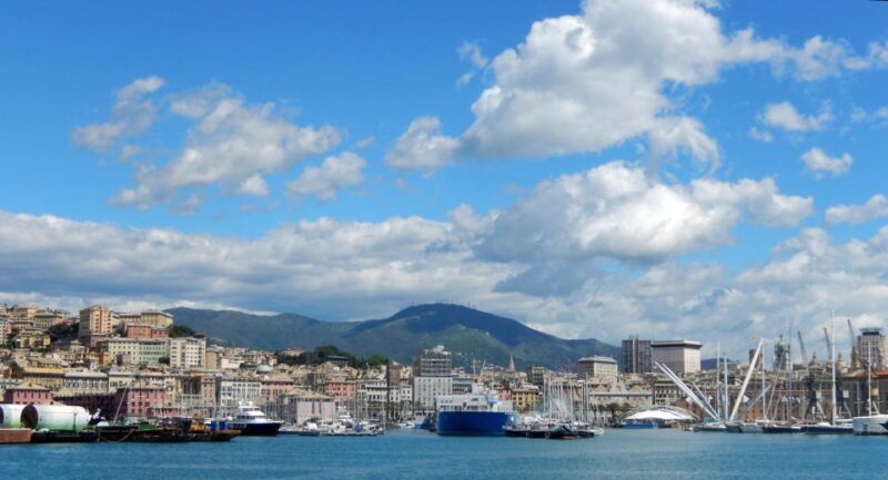 Genoa: Half-Day Guided Walking Tour - The Palazzo Ducale and Piazza De Ferrari