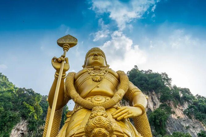 Genting Highlands En-route Batu Caves Day Tour Private & Guided - How the Experience Feels