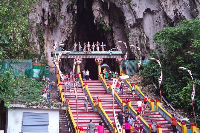 Genting Highlands En-route Batu Caves Day Tour Private & Guided - FAQ (Frequently Asked Questions)