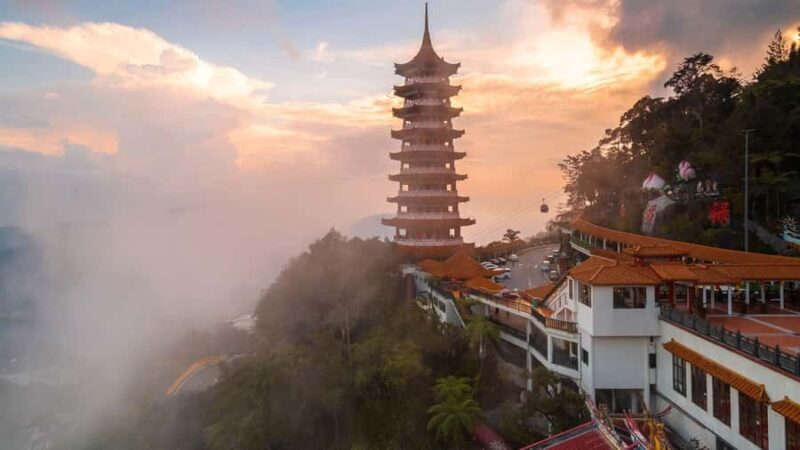 Genting Highlands Sky Ride sharing Tour - Exploring Resorts World Genting: More Than Just a Casino