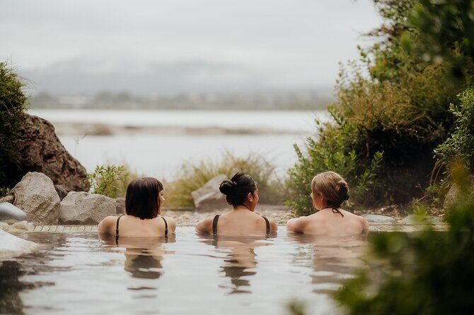 Geothermal Lakeside Bathing Experience - Deluxe Lake Spa - A Relaxing Soak with Spectacular Views: A Closer Look at Rotorua’s Deluxe Lake Spa Experience