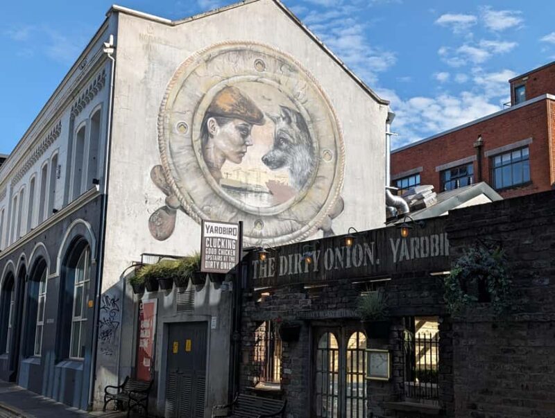 German Walking Tour City centre Belfast- Belfast entdecken - Authentic Experiences You Might Not Find Alone
