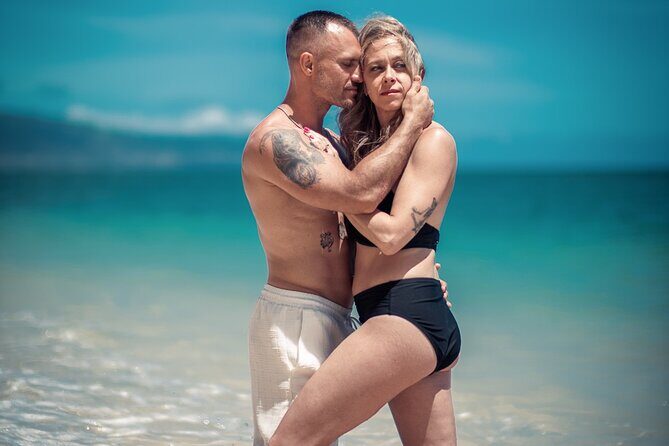 Get Engaged on Maui Beach with a Photographer - Who Should Book This Experience?