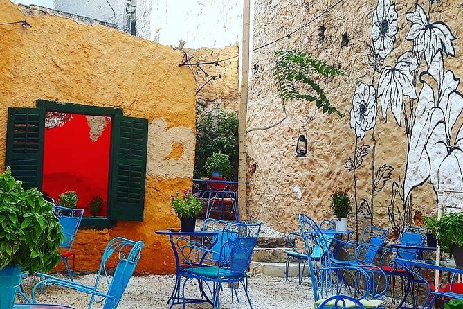 Get Lost in Athens with an Insider - Practical Details and Considerations
