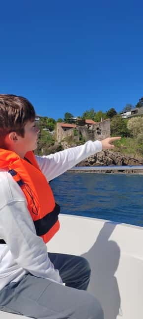 Get to know Hondarribia by sea. Audio-guided boat tour - Authentic and Relaxed: Who Will Love This Tour?