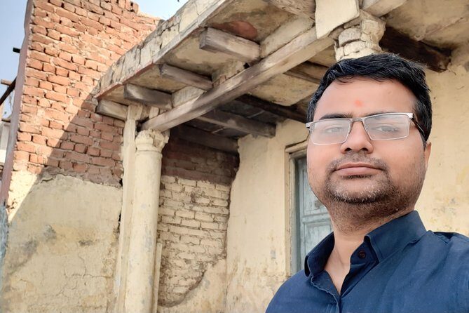 Ghats of River Yamuna and Old Delhi temples - Key Points