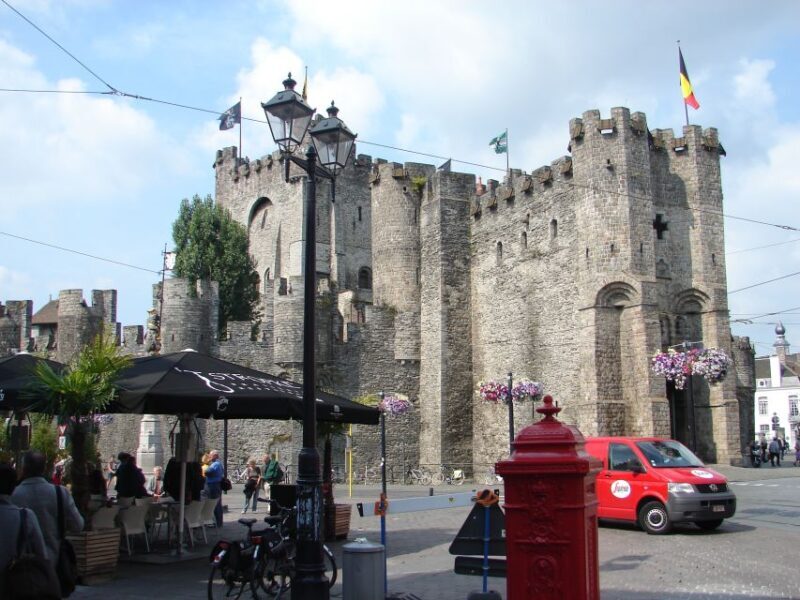 Ghent: Private 2-Hour Walking Tour - Walking Through Ghent’s Historic Streets