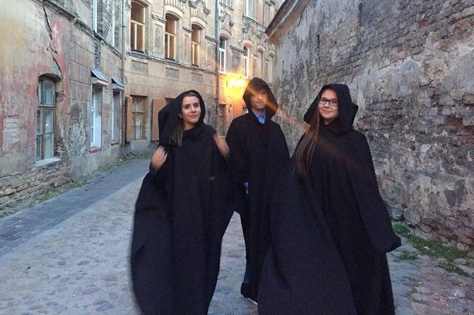 Ghost stories of Warsaw Night Tour - The Itinerary: Walking Through Warsaw’s Haunted Past