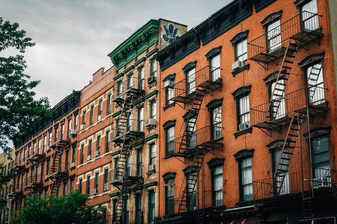 Ghosts of Greenwich Village: 2-Hour Private Walking Tour - The Detailed Breakdown of Your Ghostly Adventure