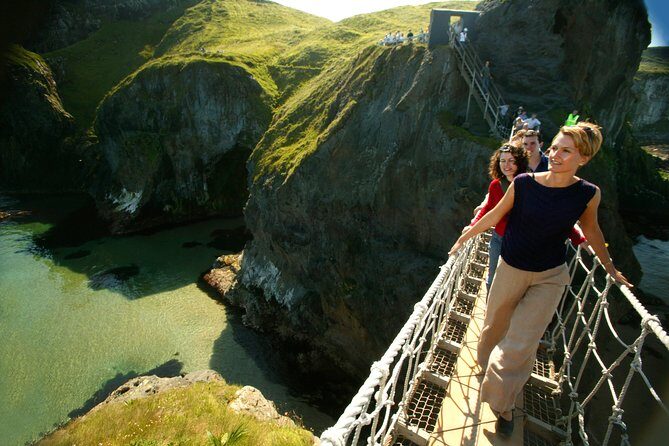 Giants causeway & coastal private luxury Mercedes 7 seater tour - An In-Depth Look at the Tour Experience