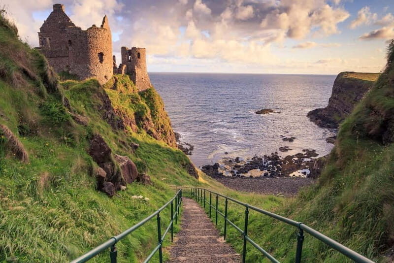 Giants causeway Irish castles & whiskey, Game of thrones - Exploring Ireland’s North Coast with a Private Chauffeured Tour