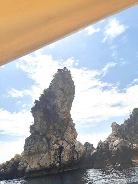 Giardini Naxos: Isola Bella and Grottos Cruise with Aperitif - Traveller Feedback & Authenticity