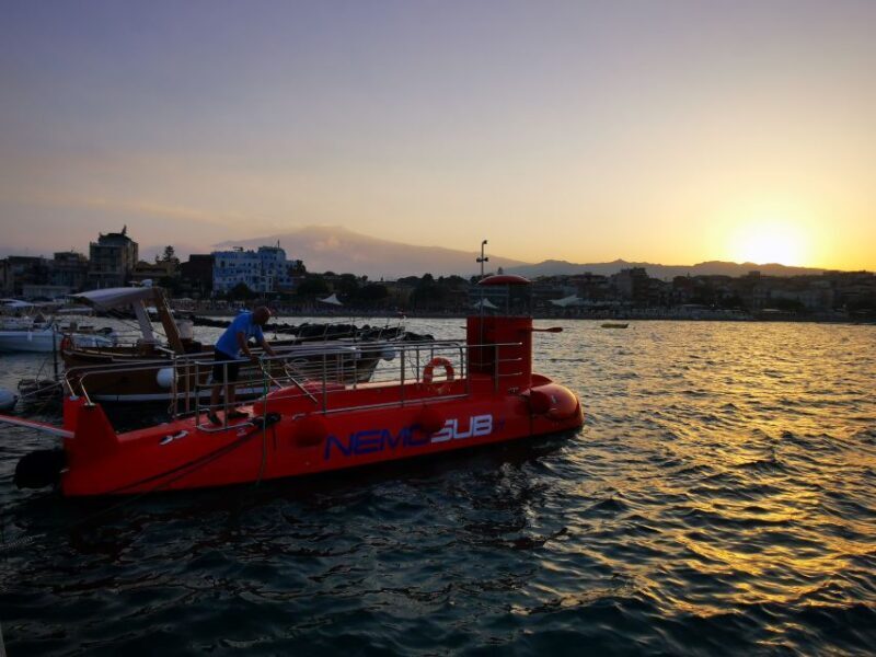 Giardini Naxos: Semi-Submarine Tour to Isola Bella - An In-Depth Look at the Semi-Submarine Experience