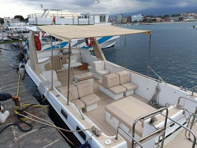 Giardini-Naxos: Sunset Boat Tour with Aperitif and Dolphins - Who Should Consider This Tour?