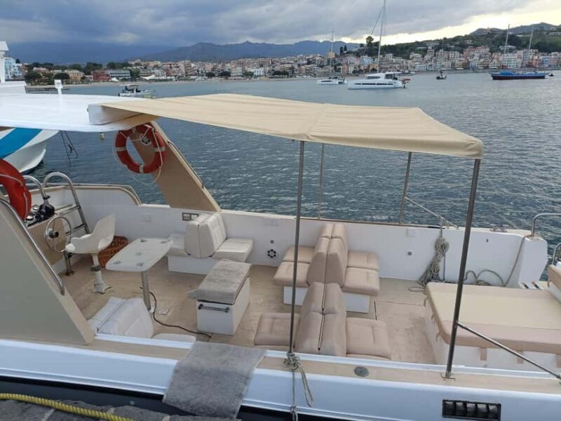Giardini-Naxos: Sunset Boat Tour with Aperitif and Dolphins - FAQ
