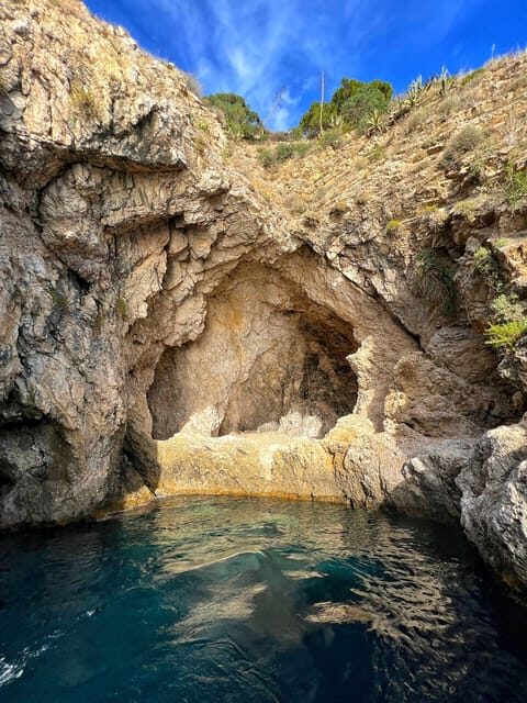 Giardini Naxos - Taormina 2 hours boat tour with snorkeling - Key Points