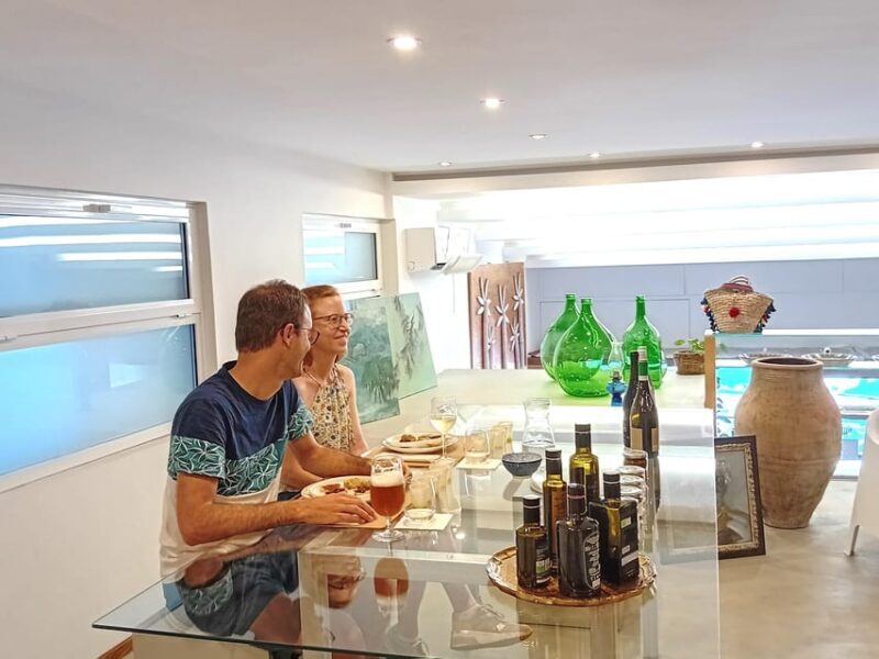 Giardini Naxos, Taormina: Sicilian Tasting Oil Wine Product - A Closer Look at the Sicilian Tasting Experience