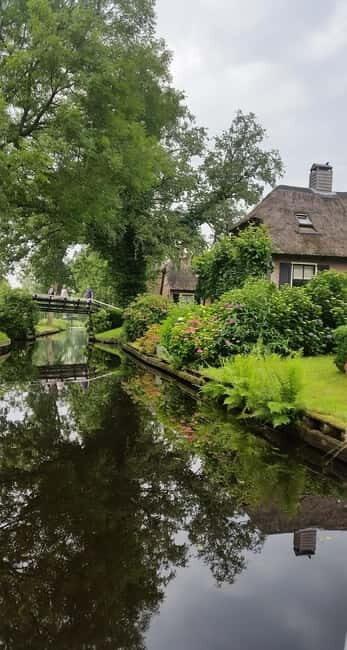Giethoorn: Boat Rental 2,5 hour 1-8 persons - FAQs About the Giethoorn Boat Rental
