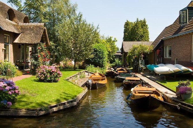 Giethoorn Day Private Tour & Boat Trip - Authentic Experiences and Real Reviews