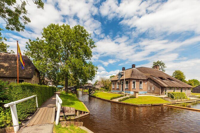 Giethoorn: Highlights Canal Cruise and Sightseeing Village - What Travelers Say