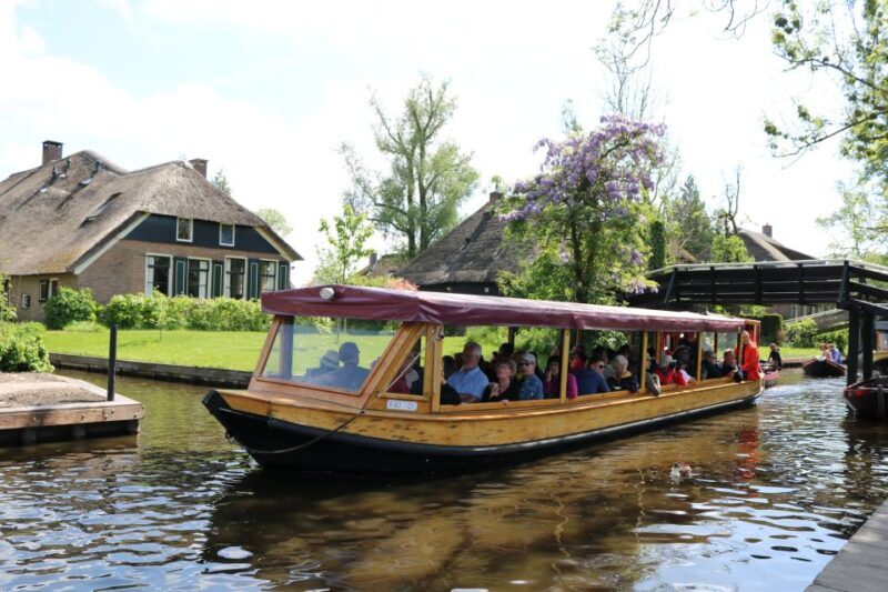 Giethoorn: Private Guided Canal Cruise with Coffee and Tea - FAQ