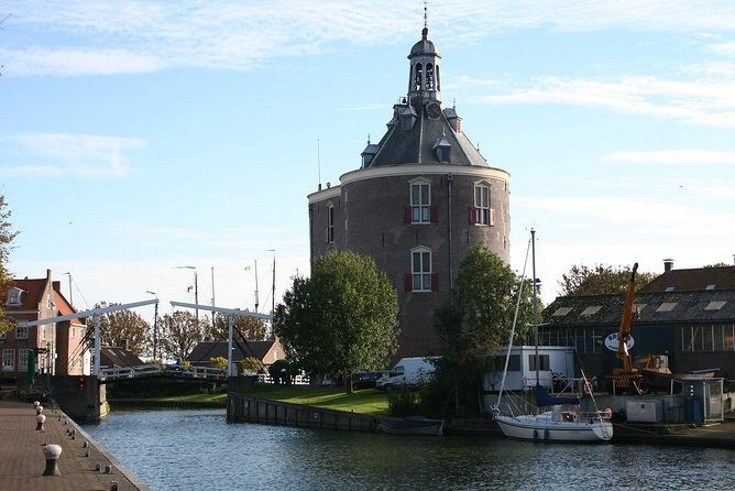 Giethoorn Private Tour from Amsterdam in Jaguar S Type - Who Will Love This Tour?