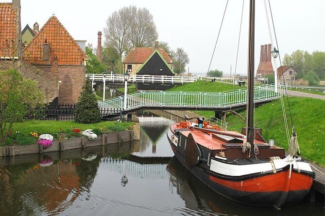 Giethoorn Private Tour from Amsterdam in Jaguar S Type - The Sum Up