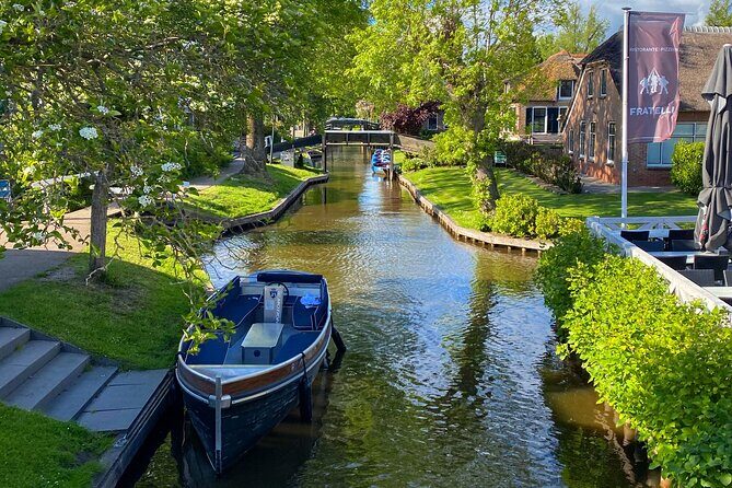 Giethoorn Roundtrip Transport with Optional Guided Canal Cruise - Review Summary: What Travelers Say