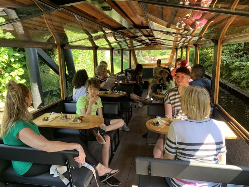 Giethoorn: Sightseeing Boat Tour - Who Will Love This Tour?