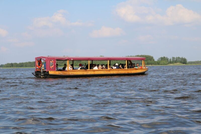 Giethoorn: Village & National Park Canal Cruise with Coffee - An In-Depth Look at the Giethoorn Canal Cruise