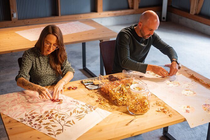 Gilded Washi Tapestry Making and Paper factory tour in Uchiko - Key Points