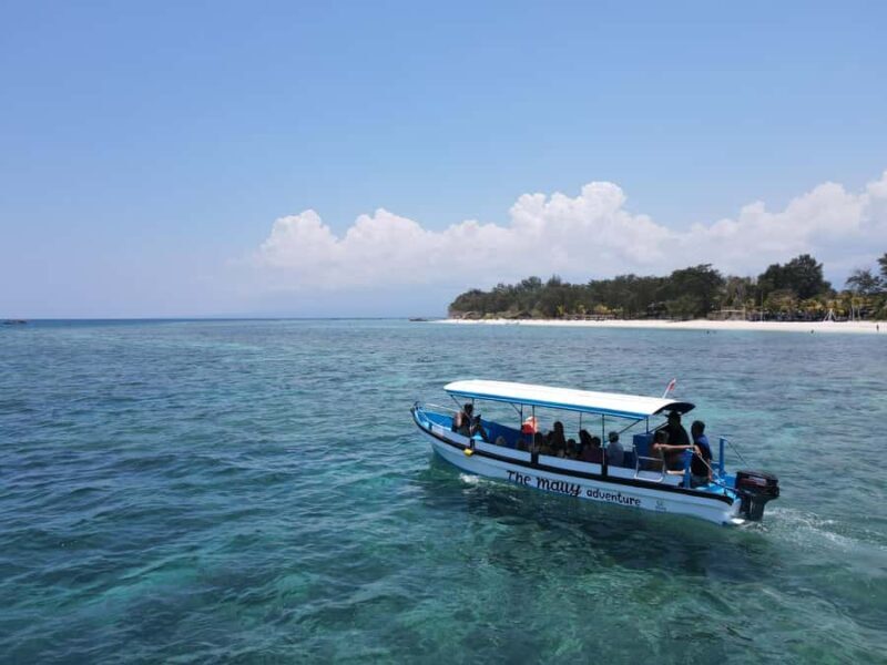 Gili island Snorkelling by private glass bottom boat - An Introduction to the Tour