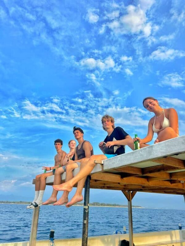 Gili Meno: Sunset Boat Adventure with Luminous Plankton - Key Points