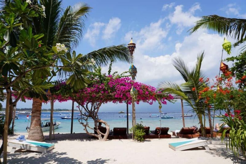 Gili Trawangan: Cycling, Viewpoint & Paddle Boarding Tour - FAQ