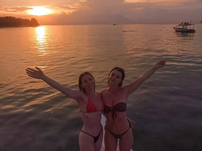 Gili Trawangan: Gili Islands Sunset Boat Tour and Snorkeling - Who Should Consider This Tour?