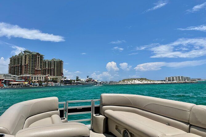 Gilligans 12 Passenger Pontoon Rental Departing Destin Harbor - What You Can Expect from the Gilligan’s Pontoon Rental