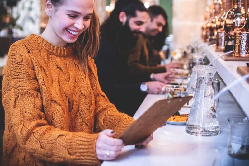 Gin distillation workshop in French - Introduction: An Authentic Gin Experience in the Heart of Paris