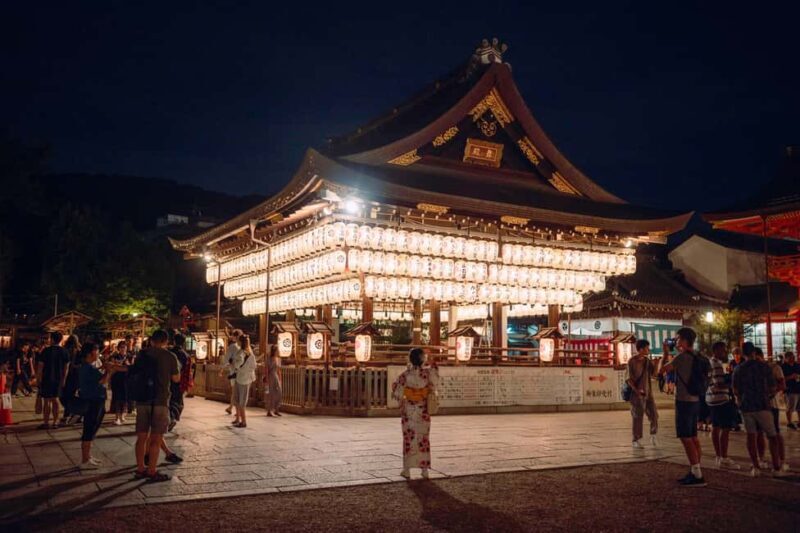 Gion at Night: Secrets and Legends of the Geishas - Key Points