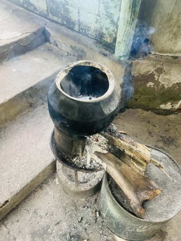 Giriulla: Batik Factory Tour with Ceylon Tea and Sweets - Practical Details and What to Expect