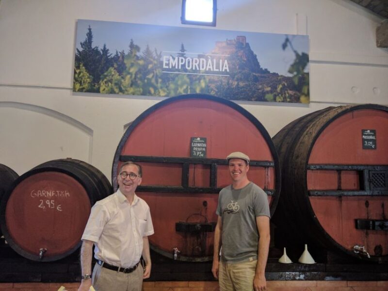 Girona: Local Wineries Tour with Breakfast and Wine Tasting - Key Points
