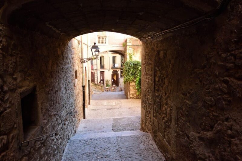 Girona: Self-guided Audio City Tour on Your Phone - How the Girona Self-guided Tour Works