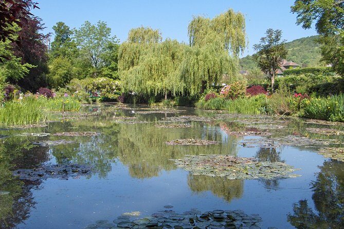 Giverny Half Day Guided Trip with Monet's House & Gardens from Paris by minivan - Key Points