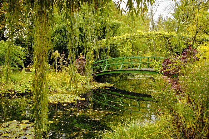 Giverny Half Day Guided Trip with Monet's House & Gardens from Paris by minivan - What Reviews Say