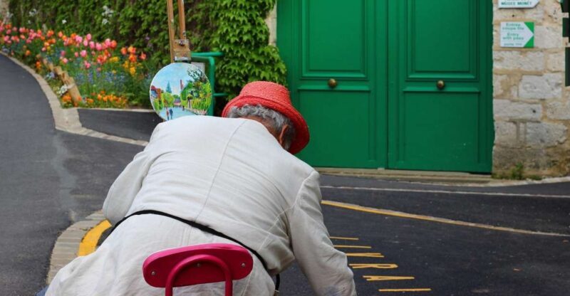 Giverny: Monets House and Gardens Skip-the-Line Tour - Key Points