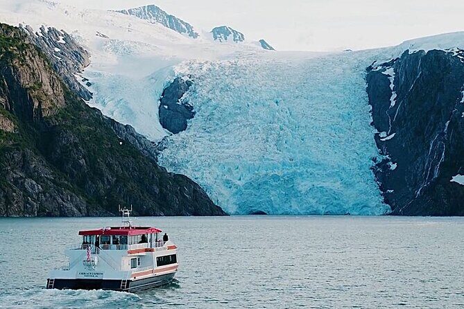 Glacier Quest Cruise and Coach Package - Key Points